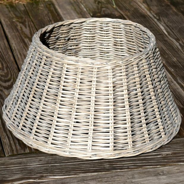 Willow Christmas Tree Skirt Basket | Antique Farmhouse