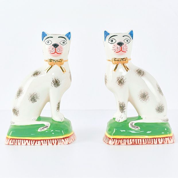 Charming Cat Tabletop Figurines Set of 2 | Antique Farmhouse