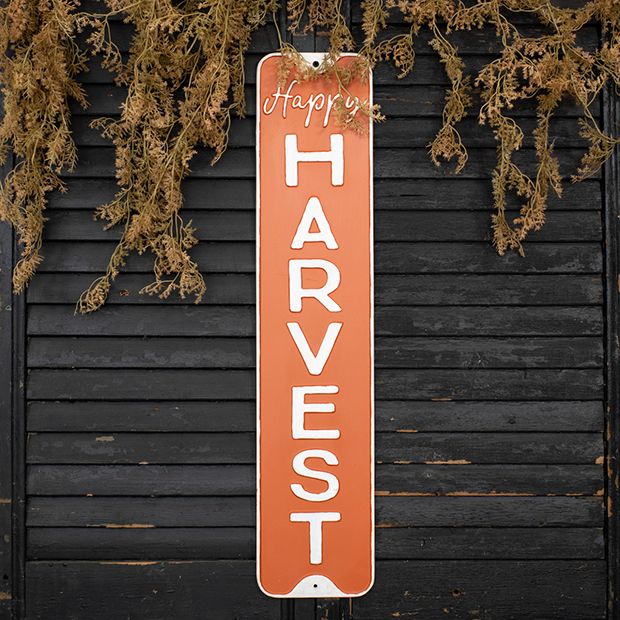 Happy Harvest Vertical Metal Sign | Antique Farmhouse