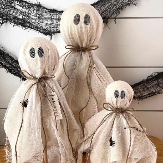 Primitive Ghost Halloween Table Decor | Antique Farmhouse