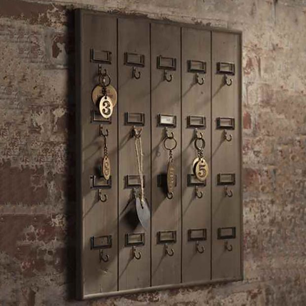 Recycled Pine Rustic Key Rack | Antique Farmhouse