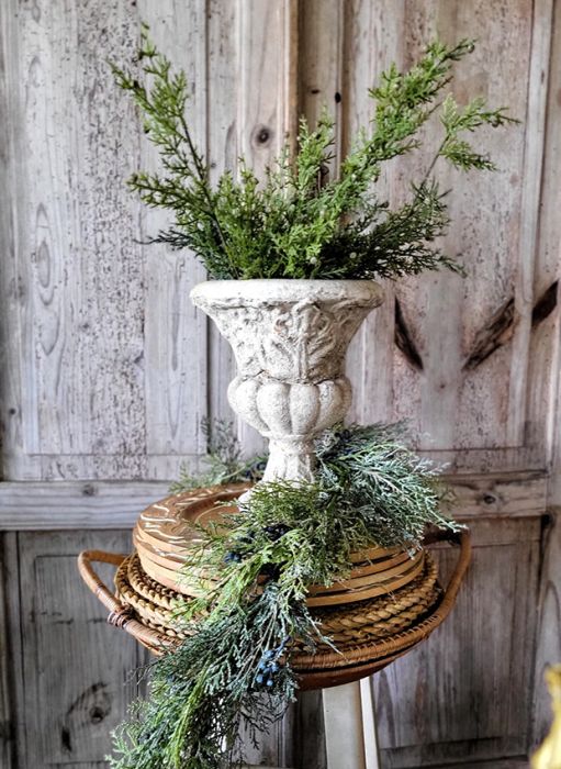 Rustic Garden Urn Pot | Antique Farmhouse