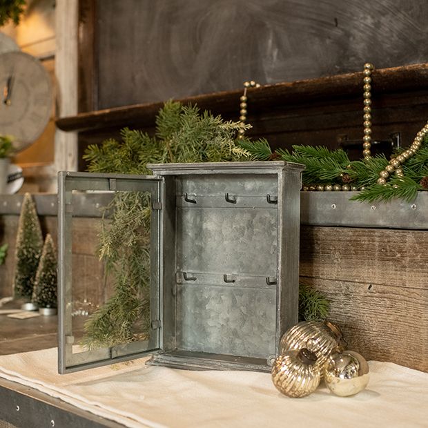 Rustic Wall Mount Key Cupboard | Antique Farmhouse