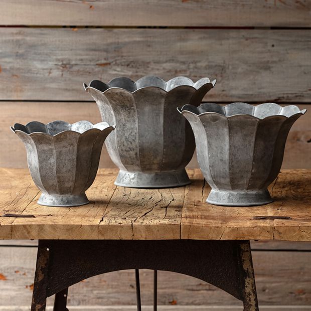 Scalloped Metal Trompett Planters Set of 3 | Antique Farmhouse
