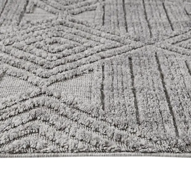 subtle diamond pattern rug