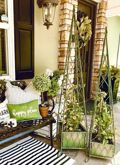 decorative corner trellis