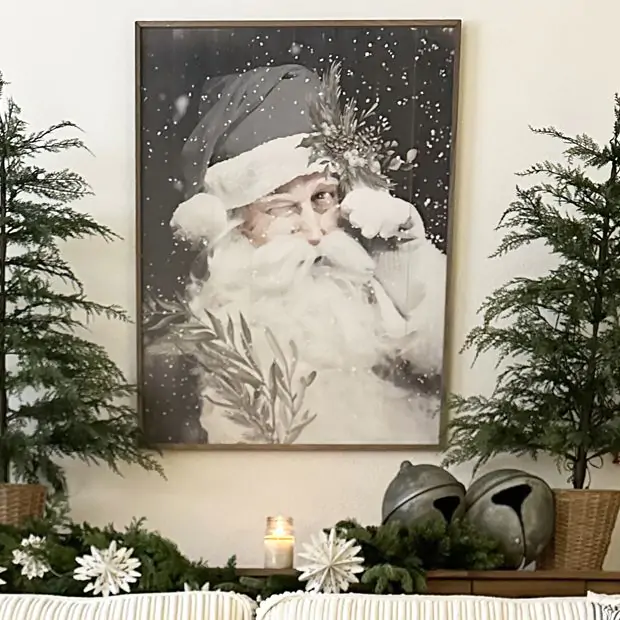 grayscale santa