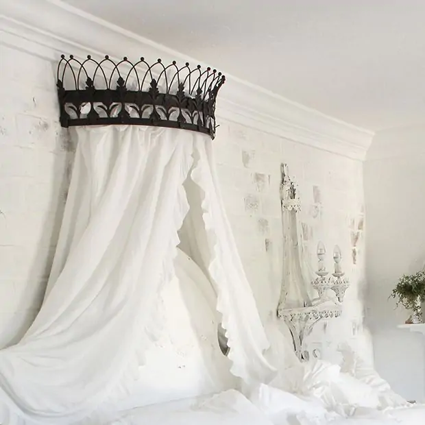 bed canopy wall bracket
