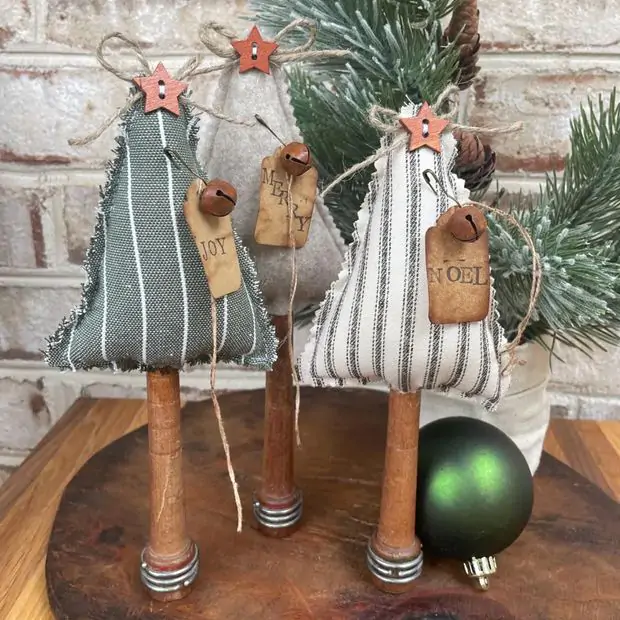 outdoor primitive decor