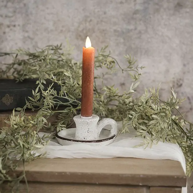 simple candle holder