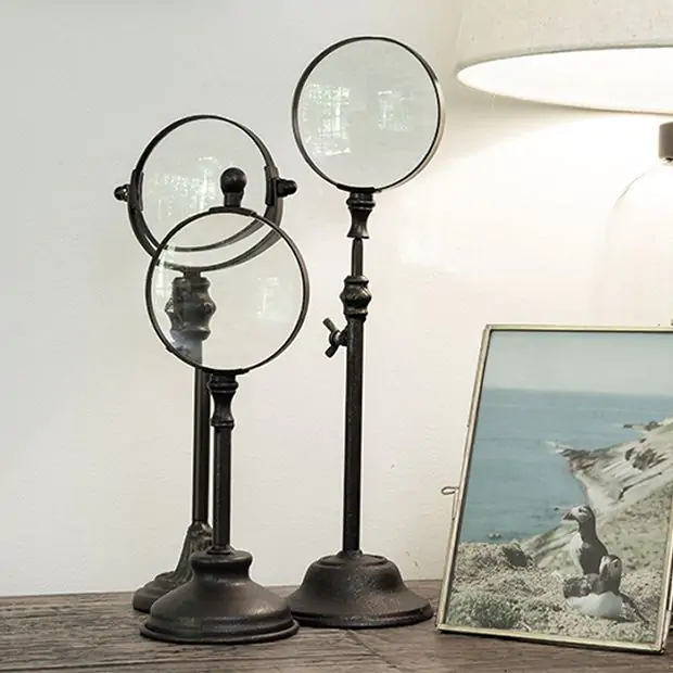 Magnifying Lens On Stand Magnifying Lens Stand (with Nail Cutter)