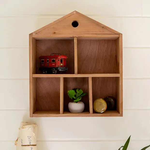 Knick knack display shelf store