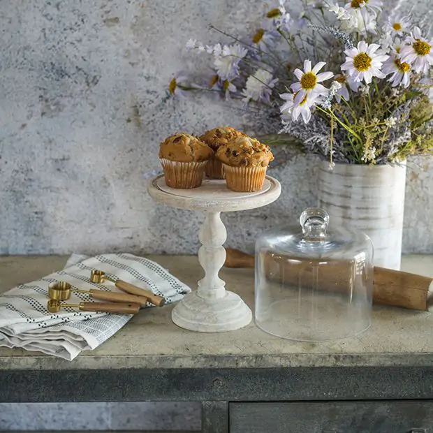 a frame dessert stand