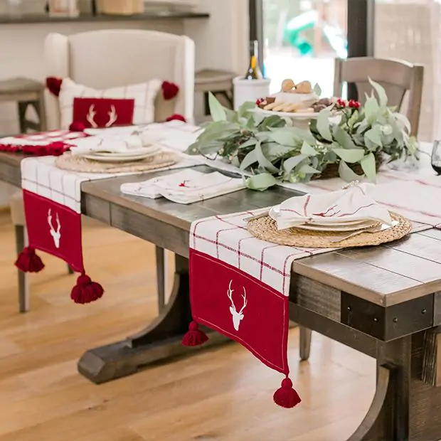 holiday table runners